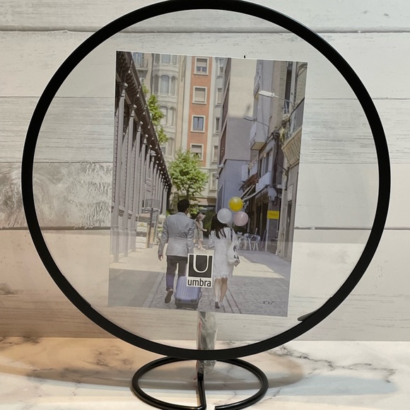 Umbra | Accents | Umbra Convertible Frame | Poshmark